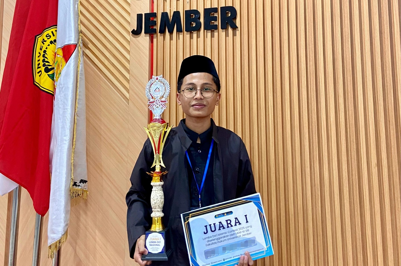 Mahasiswa FEB UNAIR Raih Kembali Juara 1 Nasional dalam Ajang Lomba Da ...